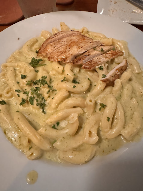 Crispy Pizzas, Pasta & Italian Favorites