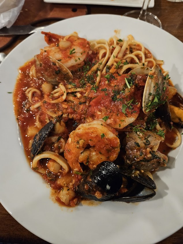 Crispy Pizzas, Pasta & Italian Favorites